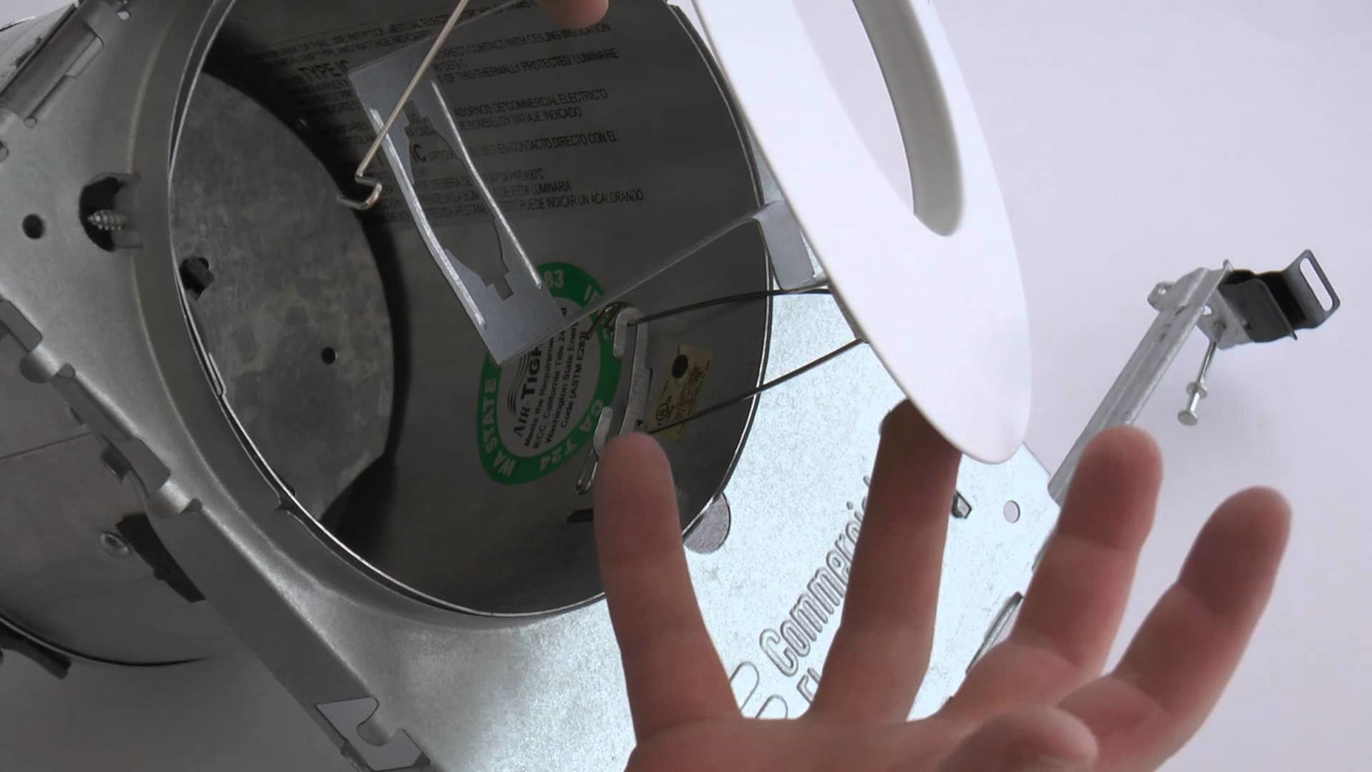 How to Install a LED Downlight | HomElectrical.com