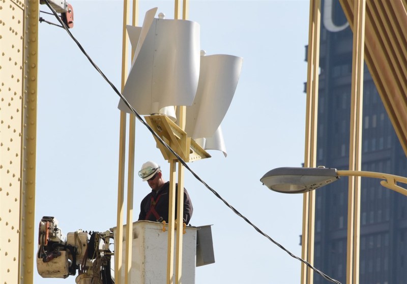 Wind-Powered LED Lighting Display on the Rachel Carson Bridge Comes to ...
